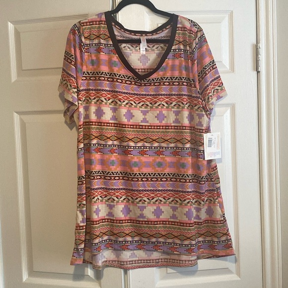 LuLaRoe | Tops | Aztec Lularoe Christy T Size 3xl | Poshmark